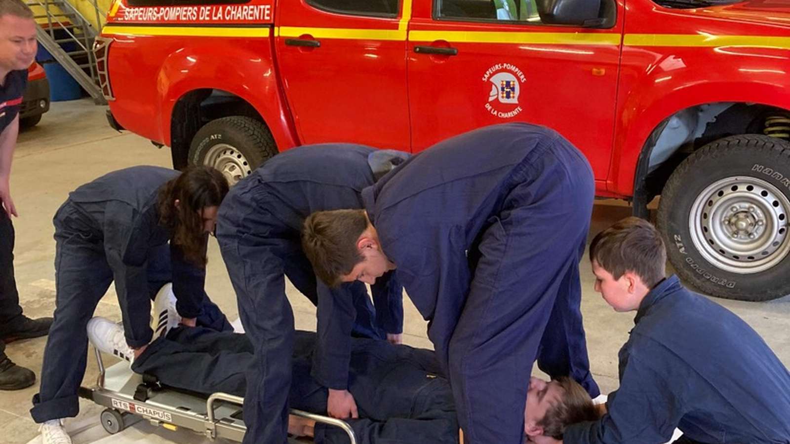 Les 3ème Pro découvre le métier de pompiers - LYCÉE ROC FLEURI